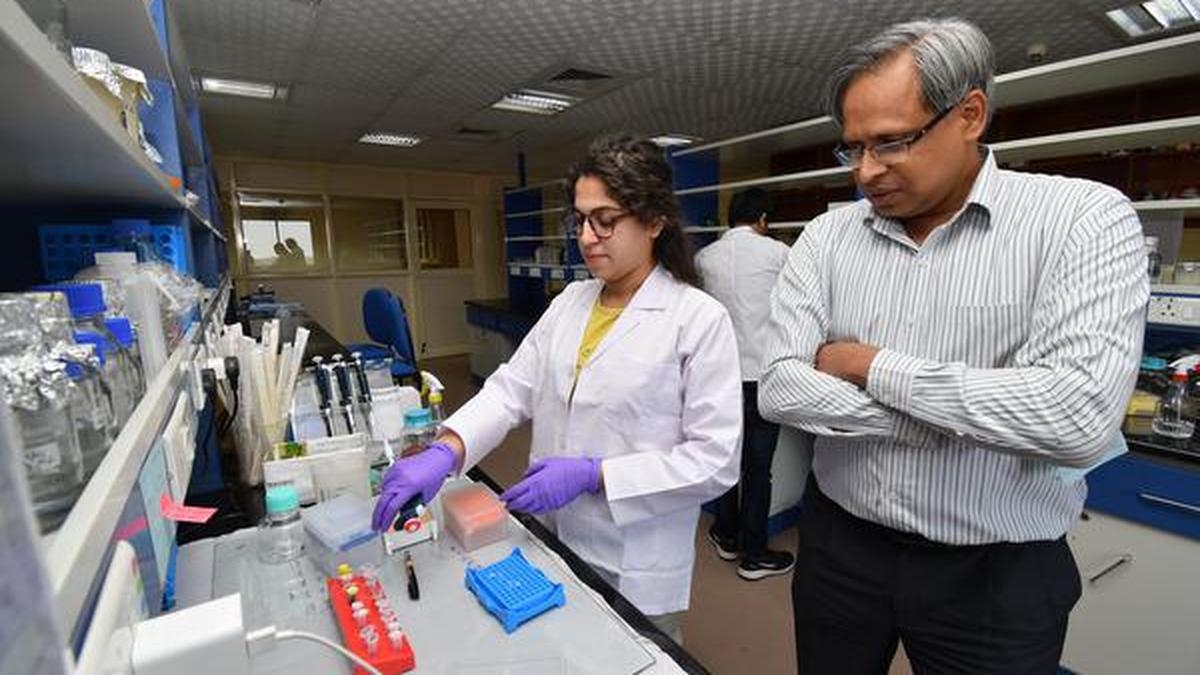 CSIR-CCMB working on improving diagnostic methods to check for Omicron ...