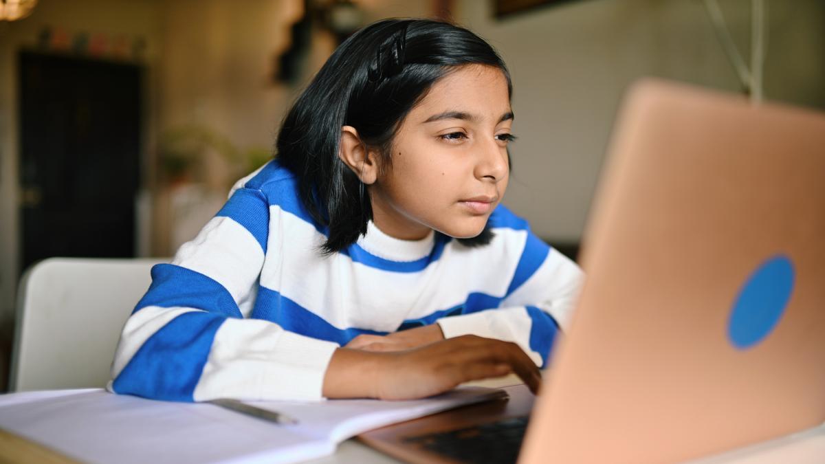 Outdoor activities can reduce progression of myopia say doctors - The Hindu