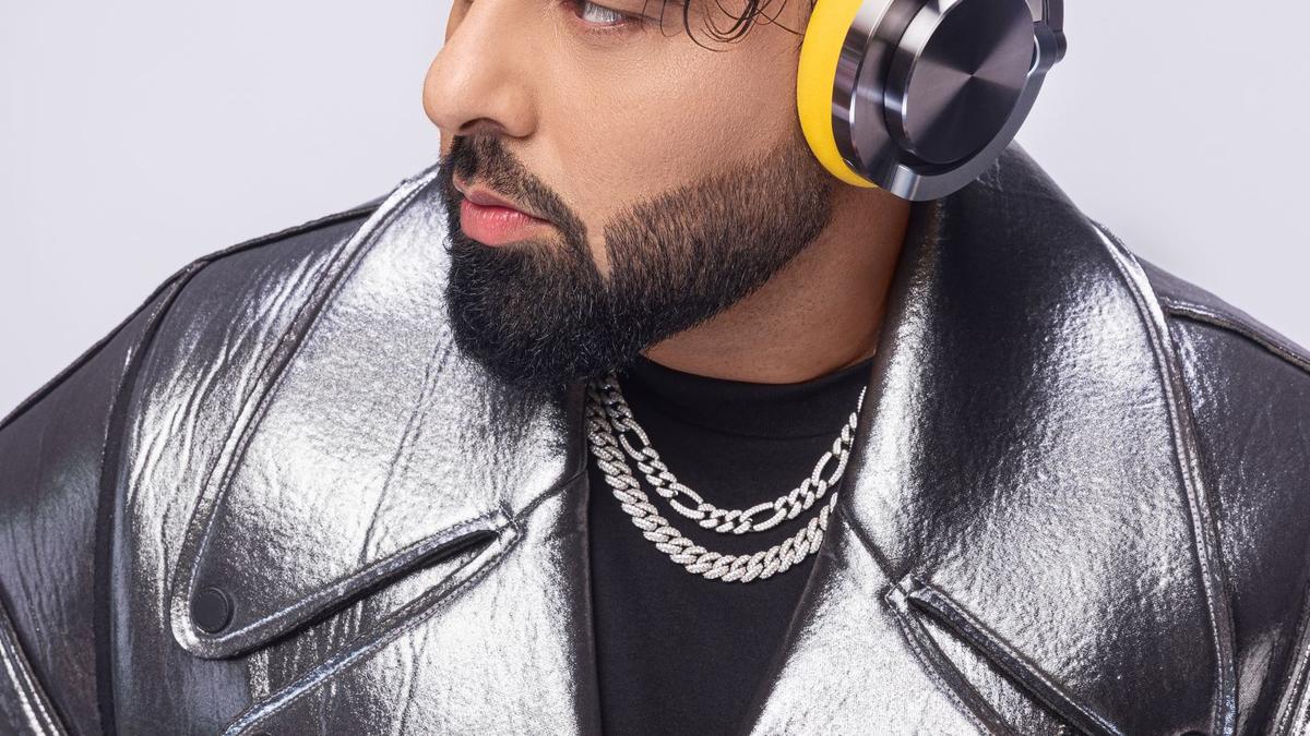 Dyson ropes in Indian rapper Badshah for OnTrac headphones launch on ...