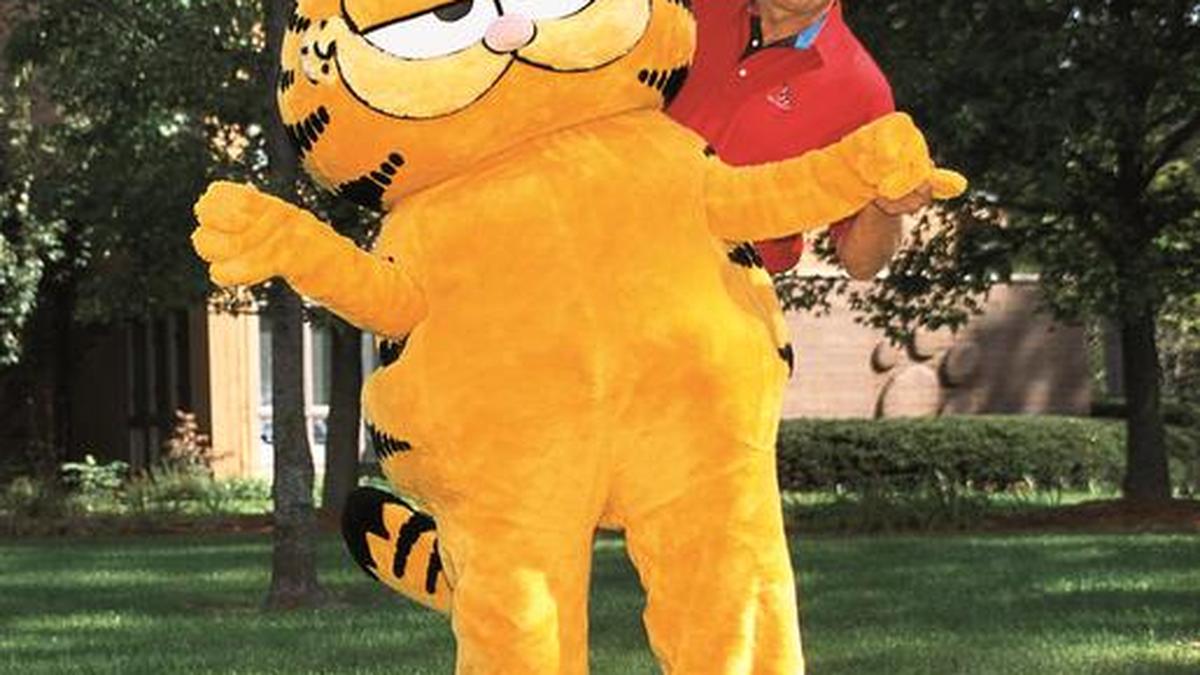 Jim Davis on how Garfield has evolved to keep up with times and ...