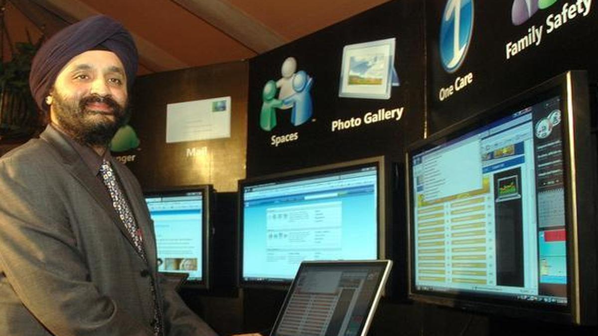 This Indian-made book has a chapter written by Artificial Intelligence ...