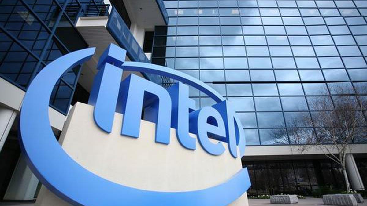 Intel's first foray into the metaverse will be software to use others ...