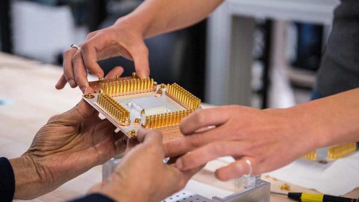 What are quantum computers, and is it time to throw your old PC away ...