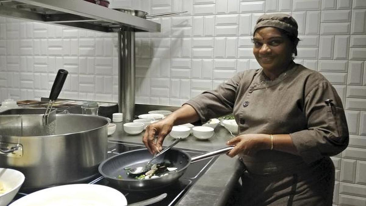 Latha K. is Kerala’s first female chef - The Hindu