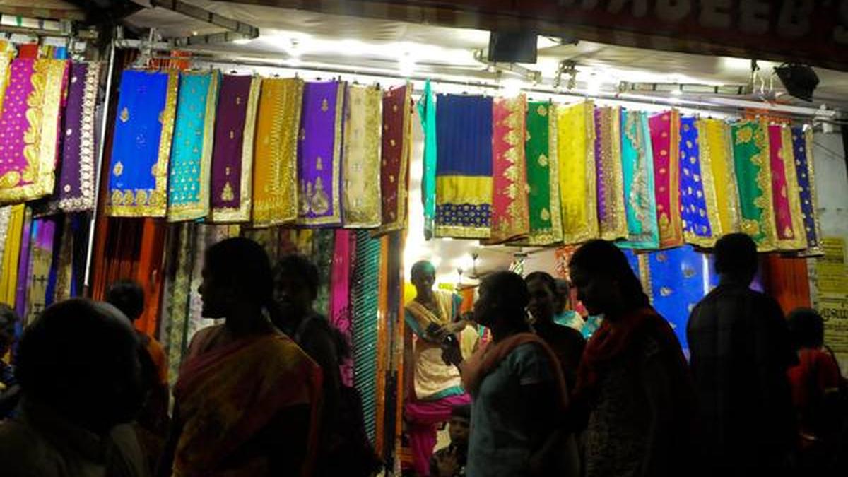 Diwali shopping in Madurai - The Hindu