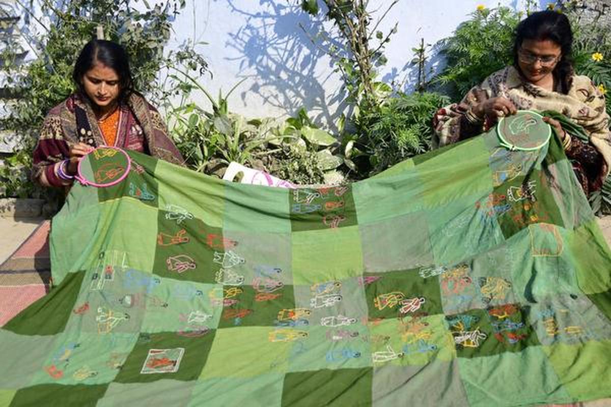 Amarnath Tewary on Bihar’s Sujani embroidery that has a GI tag - The Hindu