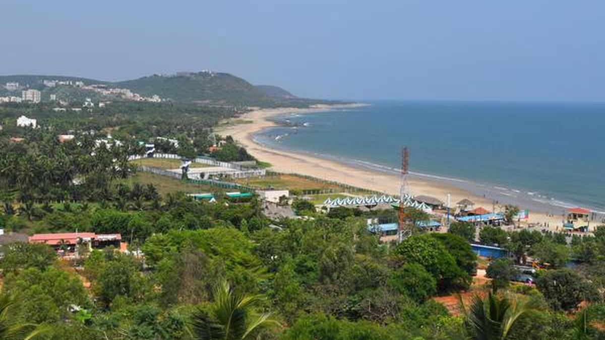 Visakhapatnam’s beautiful beach awaits the return of revellers - The Hindu