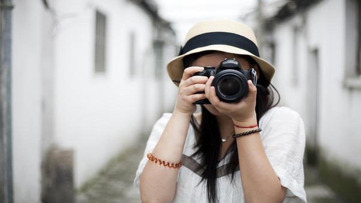 Preetha Jayaraman on why the mobile kills the moment - The Hindu