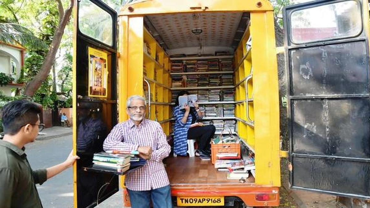 Mobile library The Reading Project drives around Chennai with 3,000 ...