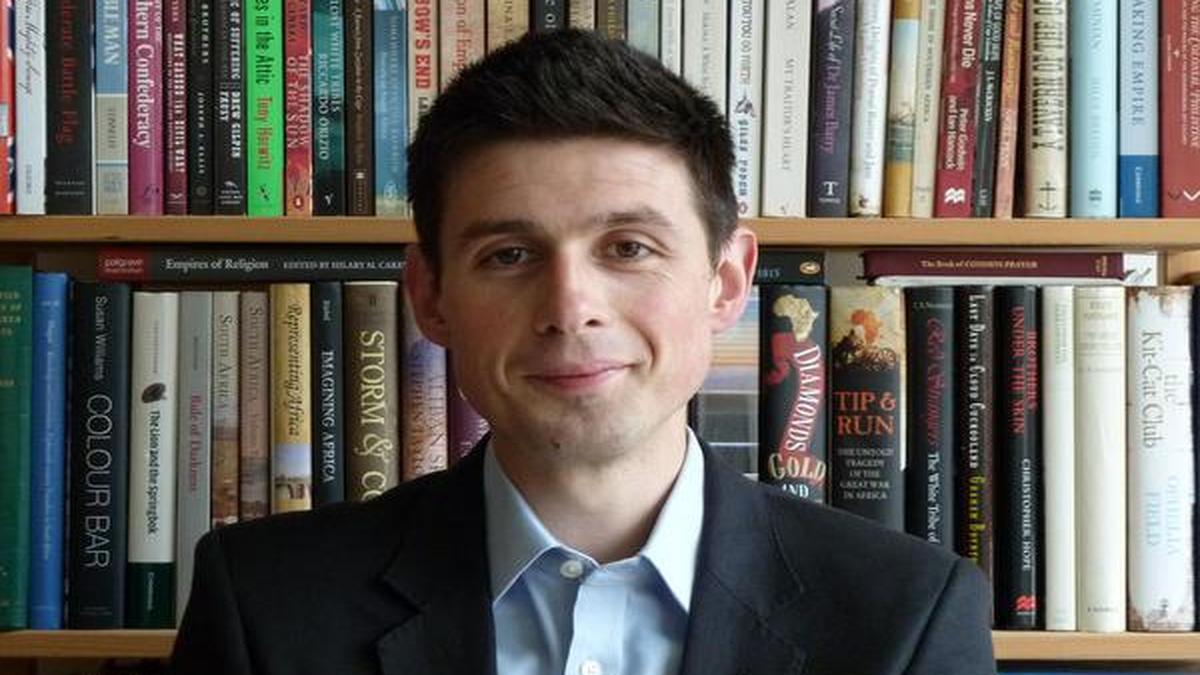 John McAleer decodes India through paintings - The Hindu