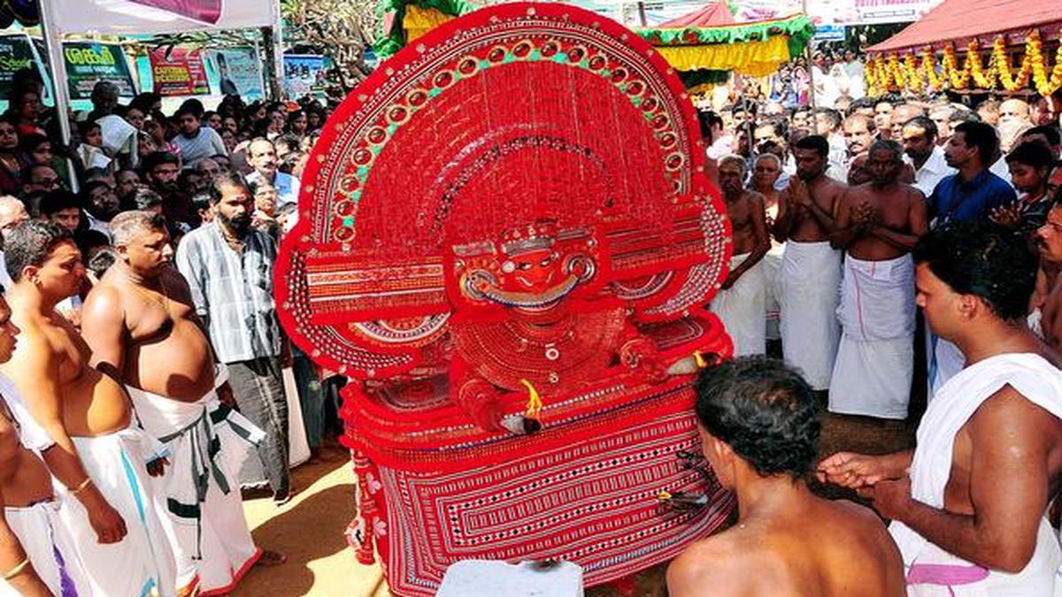 The legend behind Muchilot Bhagavathy Theyyam - The Hindu