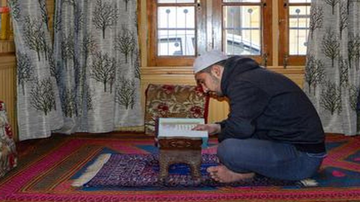 Connecting through verses during Ramzan - The Hindu