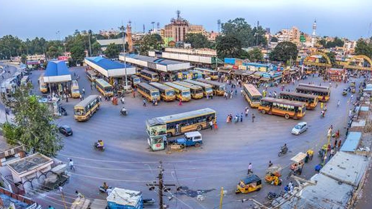 Bidding adieu to ‘Periyar’ - The Hindu