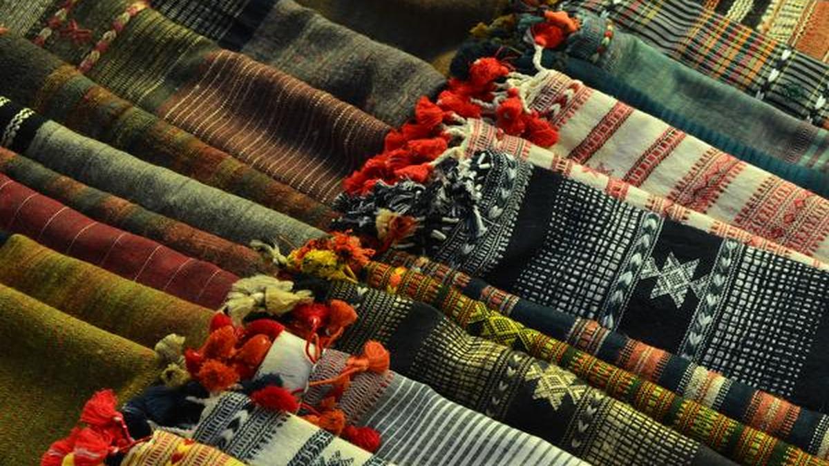 Homespun fabric to patachitra art — Artisans reinterpret traditional ...