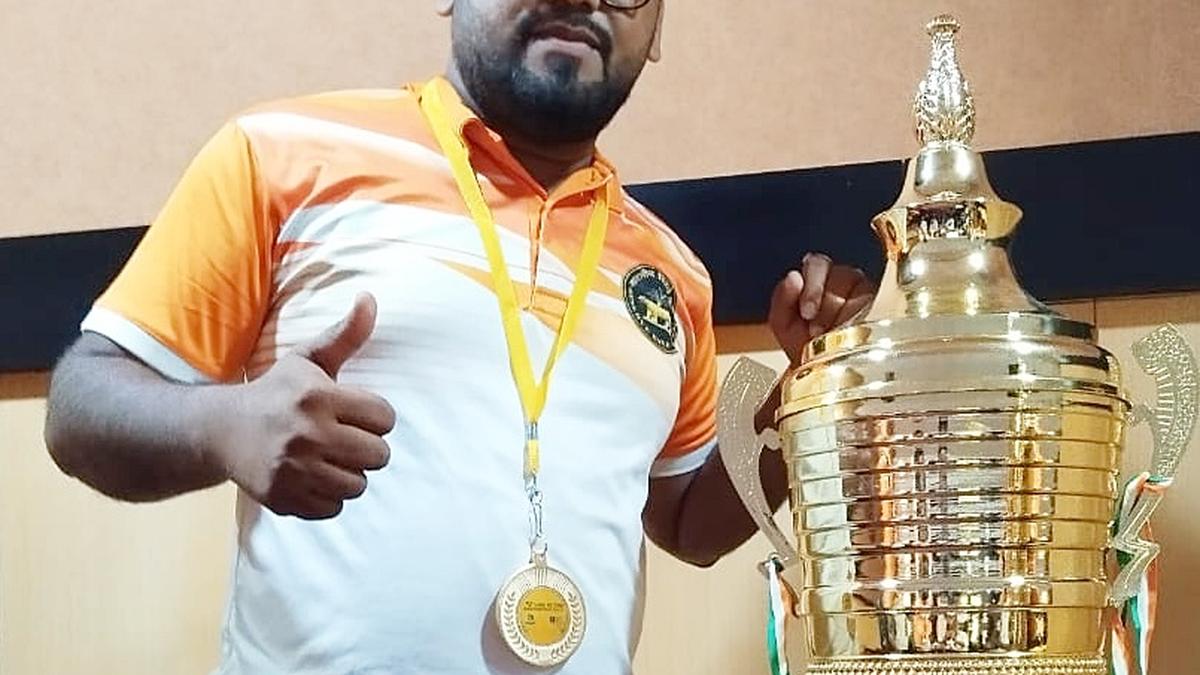 Prashant More, L Keerthana emerge national carrom champions - The Hindu