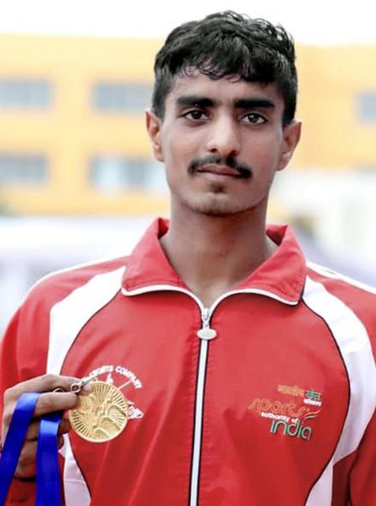 Mohit Kumar breaks decathlon record - The Hindu