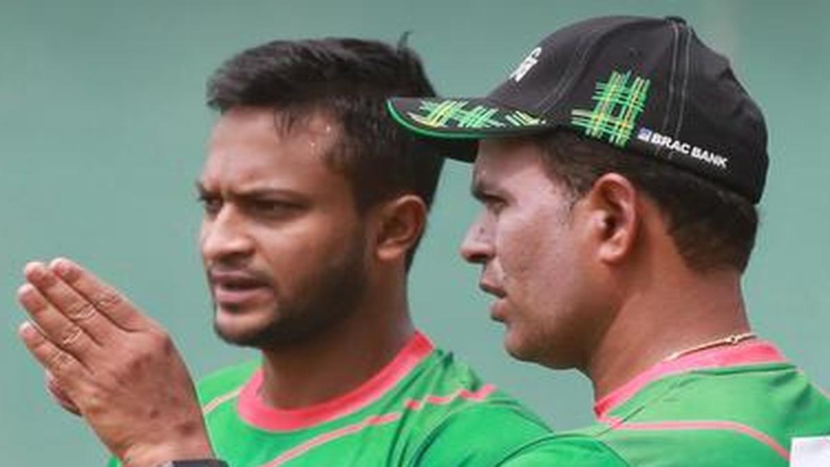 Sunil Joshi gets an extension - The Hindu