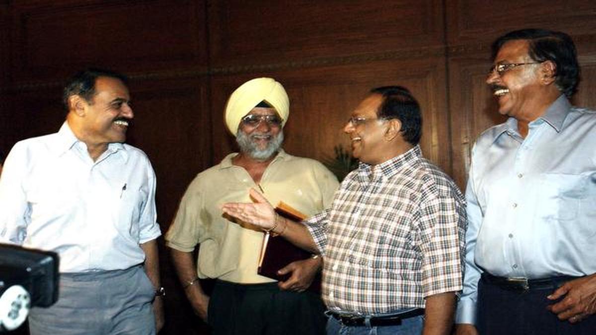 The legendary spin quartet through the eyes of V.V. Kumar - The Hindu