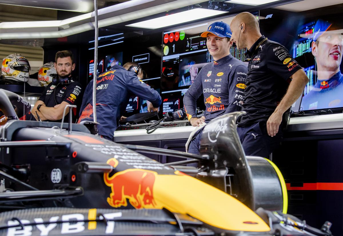 Decoding F1’s matrix of success: the interplay between man and machine ...