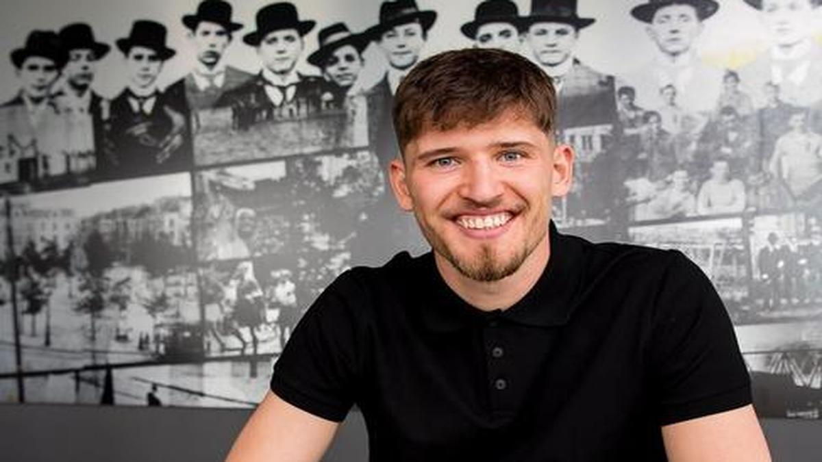 Dortmund signs Swiss goalkeeper Gregory Kobel from Stuttgart - The Hindu