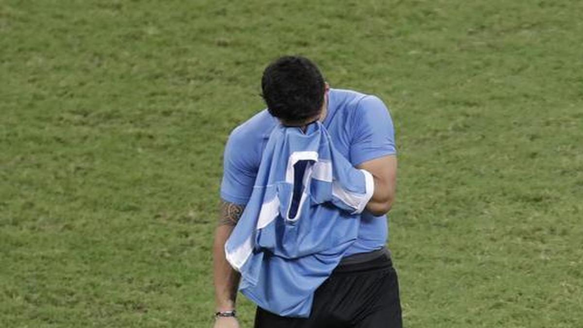Copa America: Suarez devastated as shootout miss against Peru sees ...