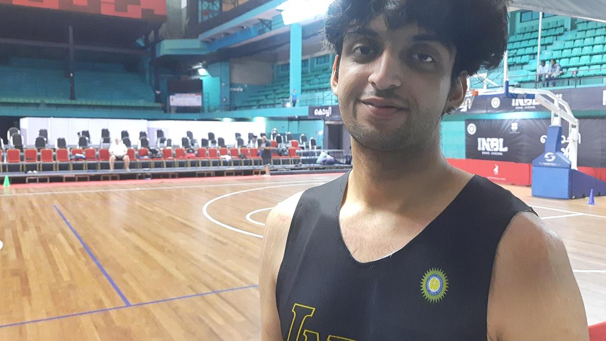 Aryan – India’s tallest basketball star - The Hindu