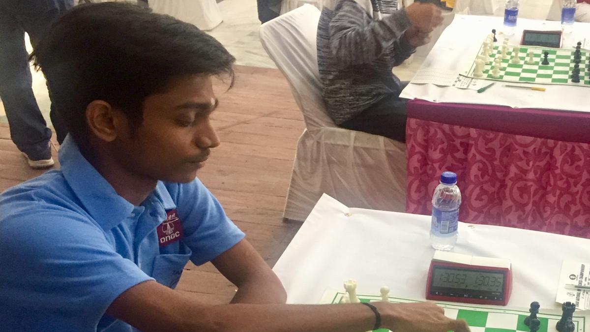 National chess championship: Four players lead on top - The Hindu