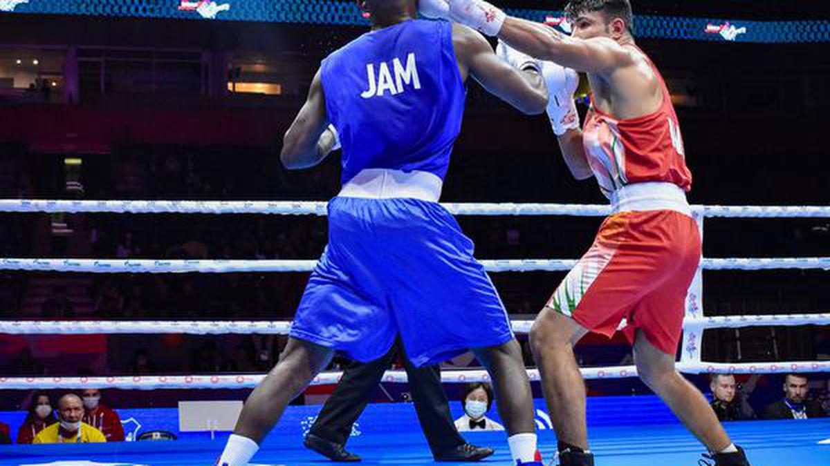 Boxing World Championships: Narender Berwal enters last-16 with facile ...