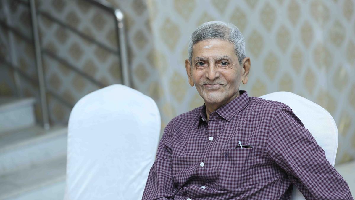 Former basketball player S.K. Subramaniam passes away - The Hindu