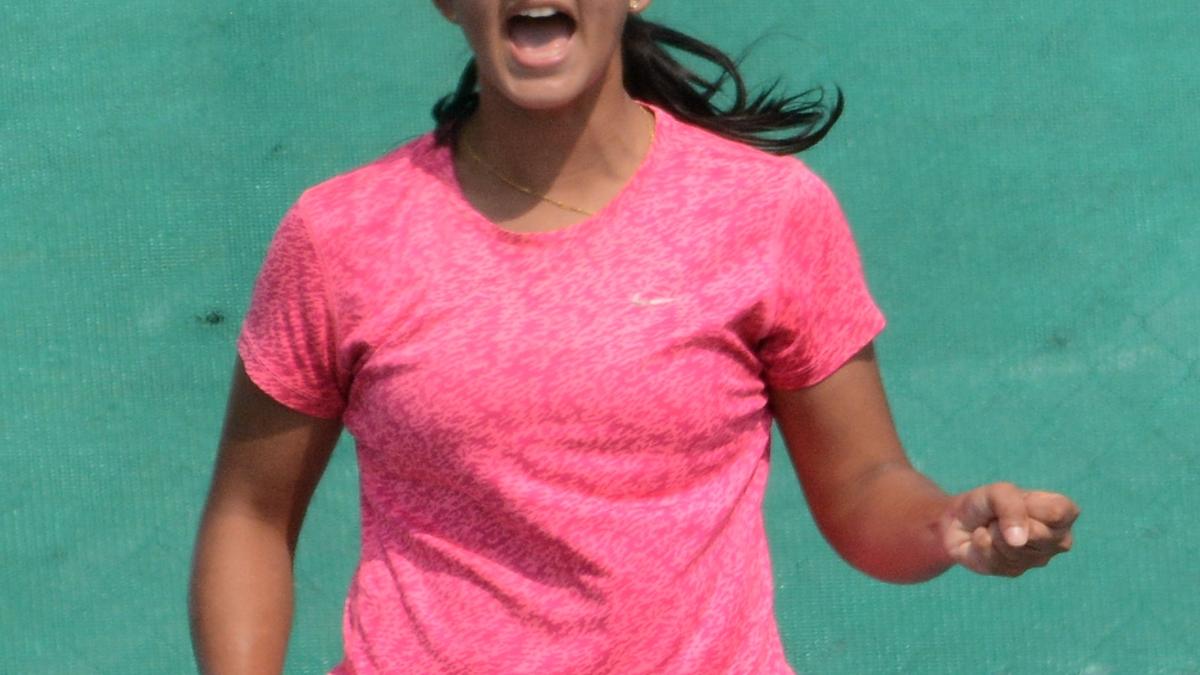 Soha Sadiq gets past Anna Ureke - The Hindu