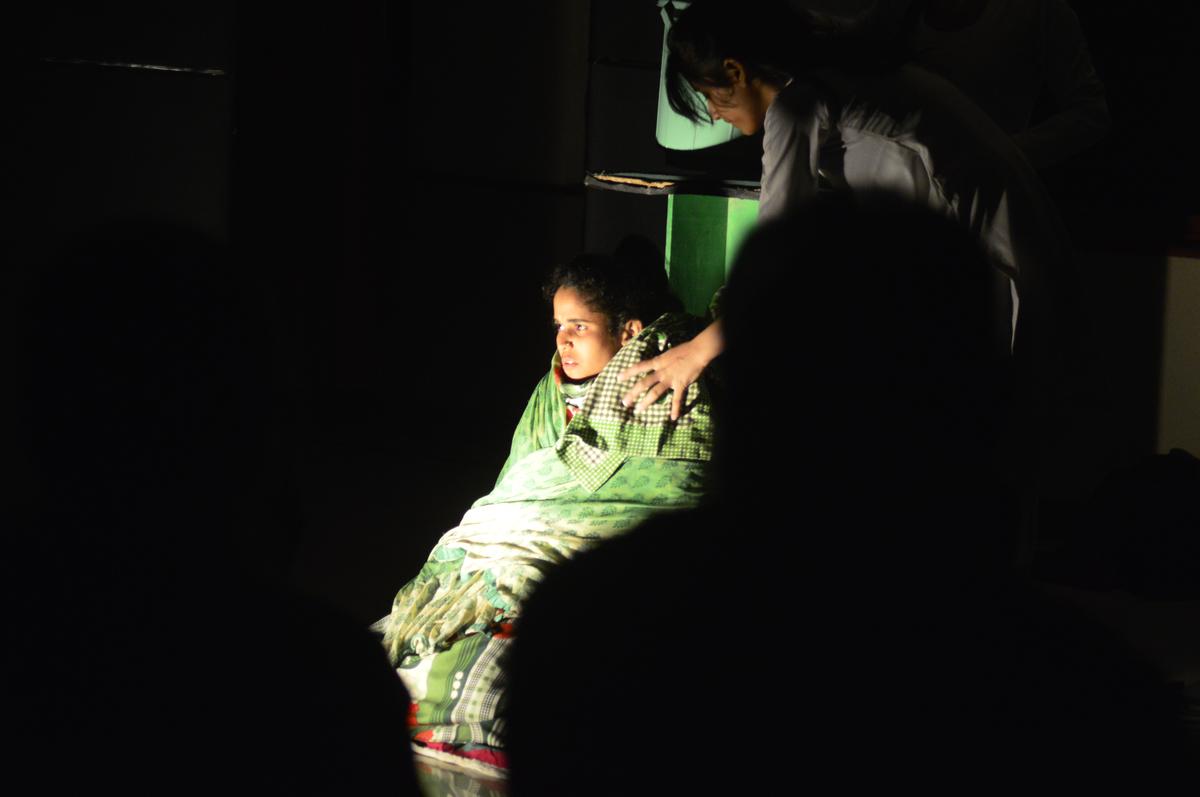 Bhagi Hui Ladikiyaan- Produced by Aagaaz Theatre Trust and directed by ...