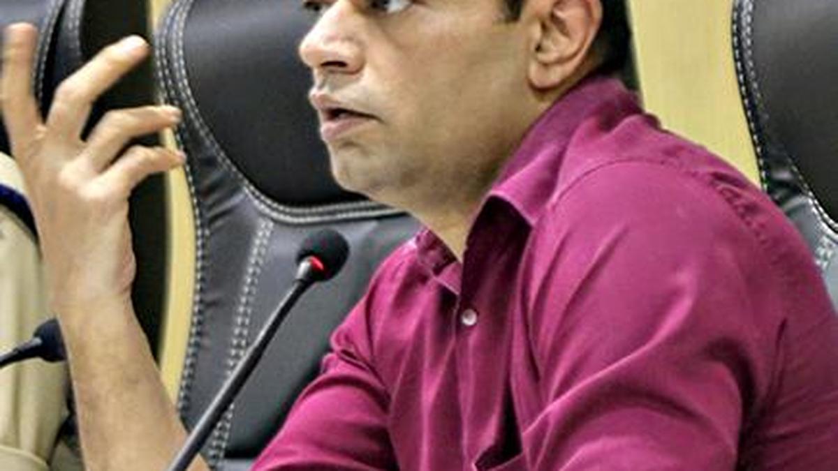 Roopa, Sindhuri transferred without posting after spat; Munish Moudgil ...