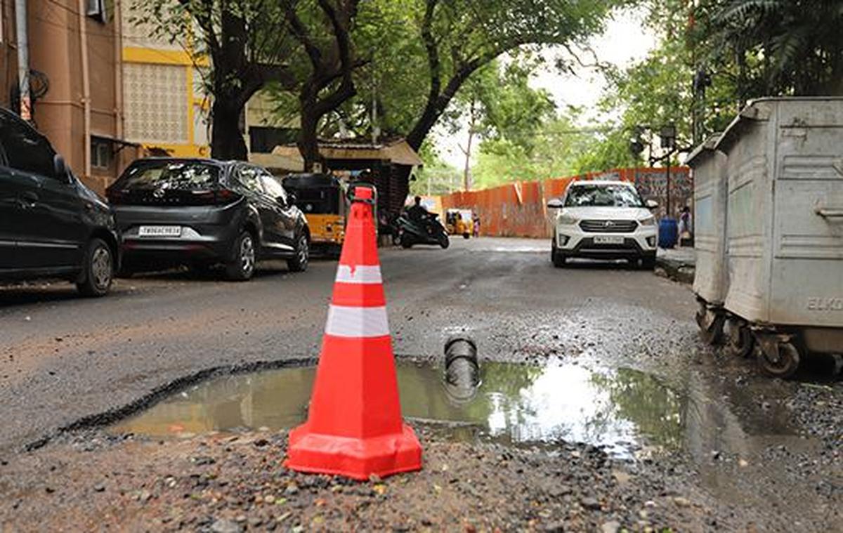 Traffic at Srinivasa Avenue in Mandaveli suffers due to damaged sewage ...