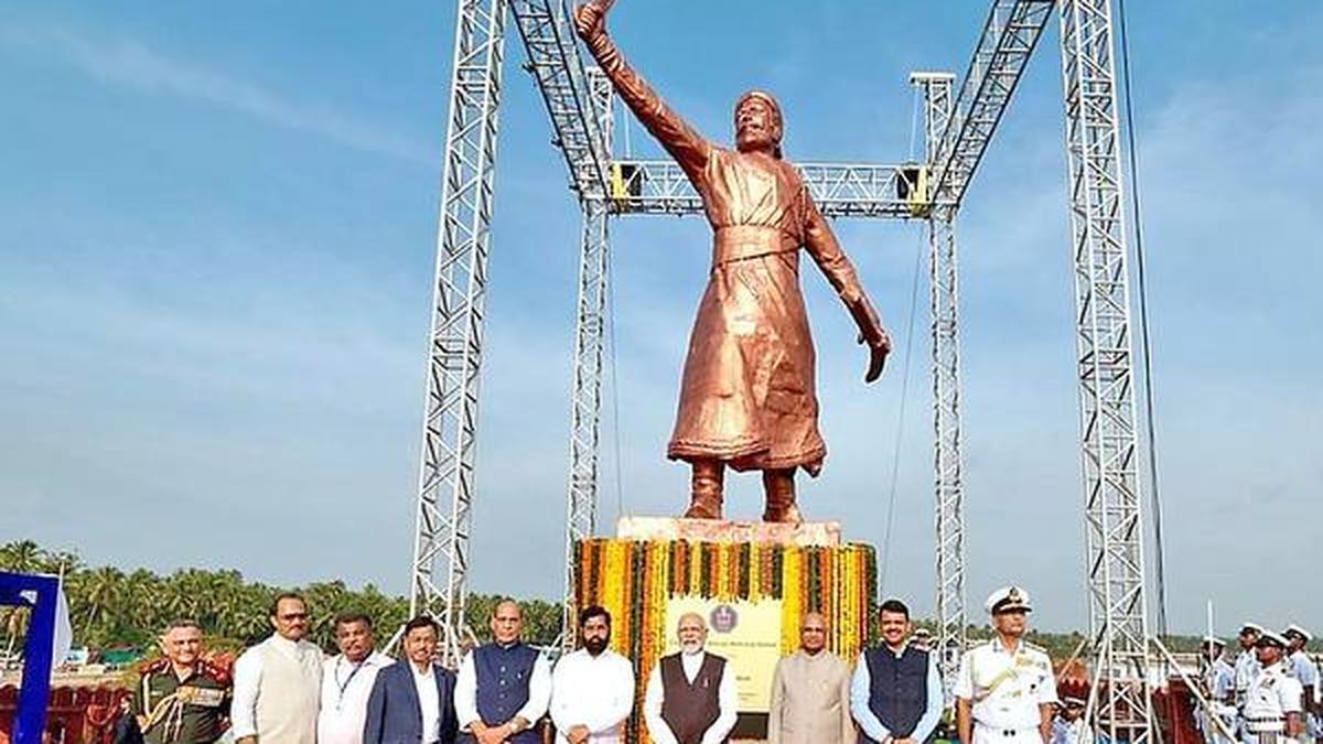 Chhatrapati Shivaji statue collapse: Experts weigh in on root causes ...