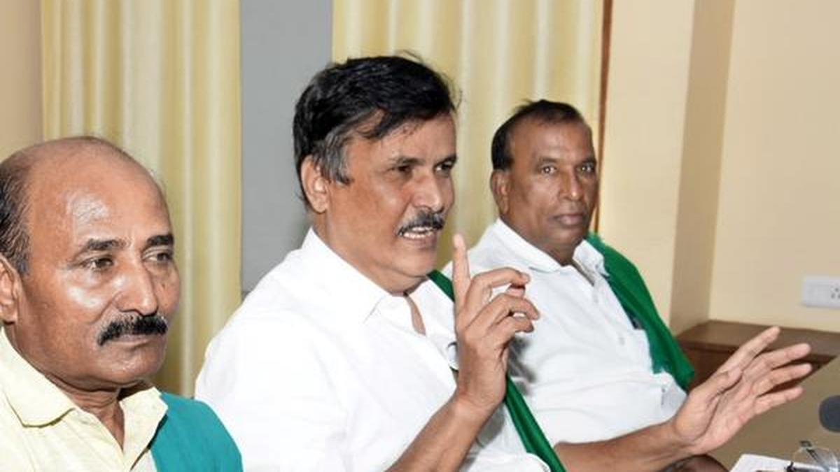 Farmers’ leader Kurubur Shanthakumar disappointed by Union Budget 2023 ...