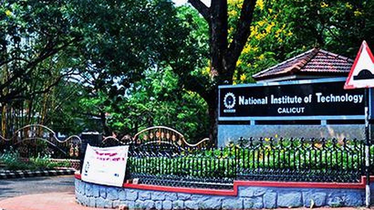 Classes resume at NIT-Calicut - The Hindu