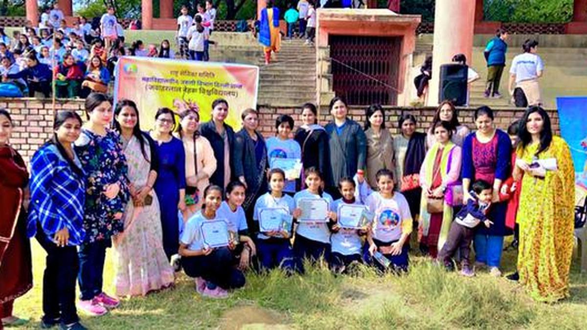 RSS’ women wing to expand its presence among females in metros - The Hindu