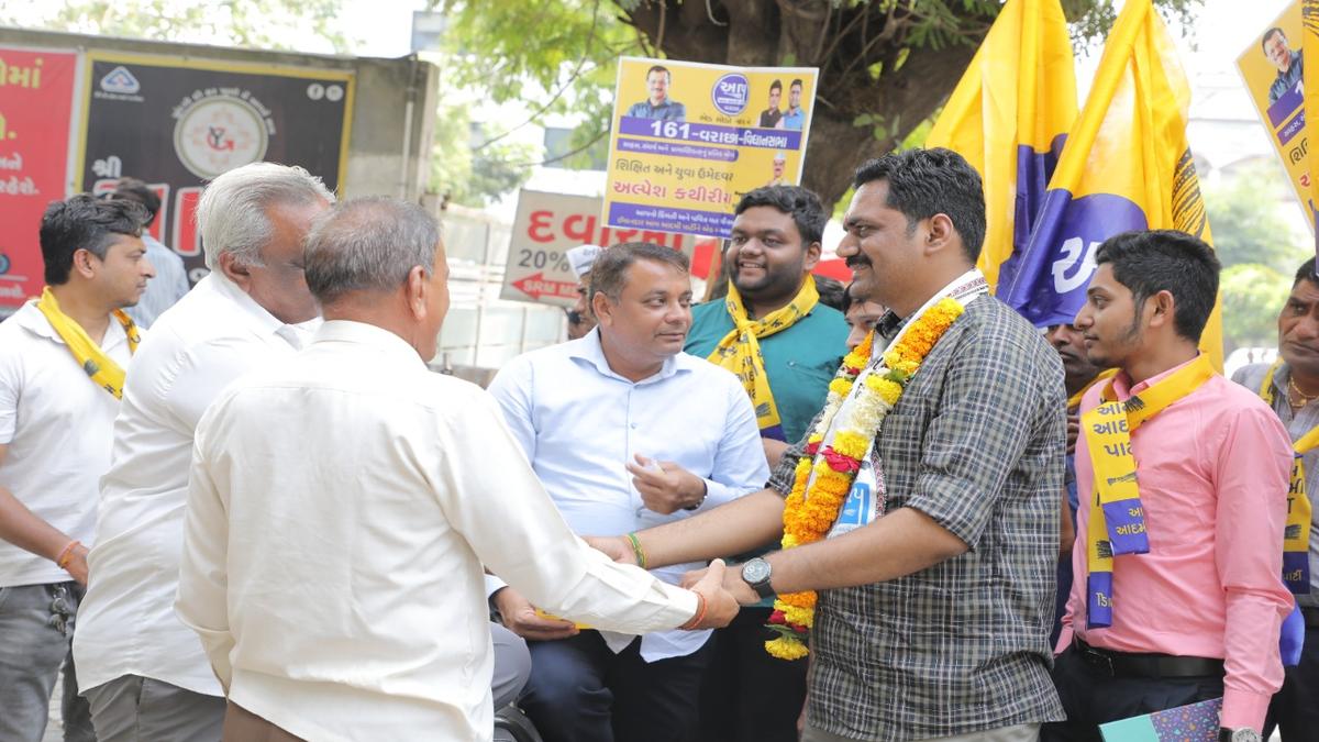 Gujarat polls: Patidar leader Alpesh Kathiriya kicks off campaign - The ...