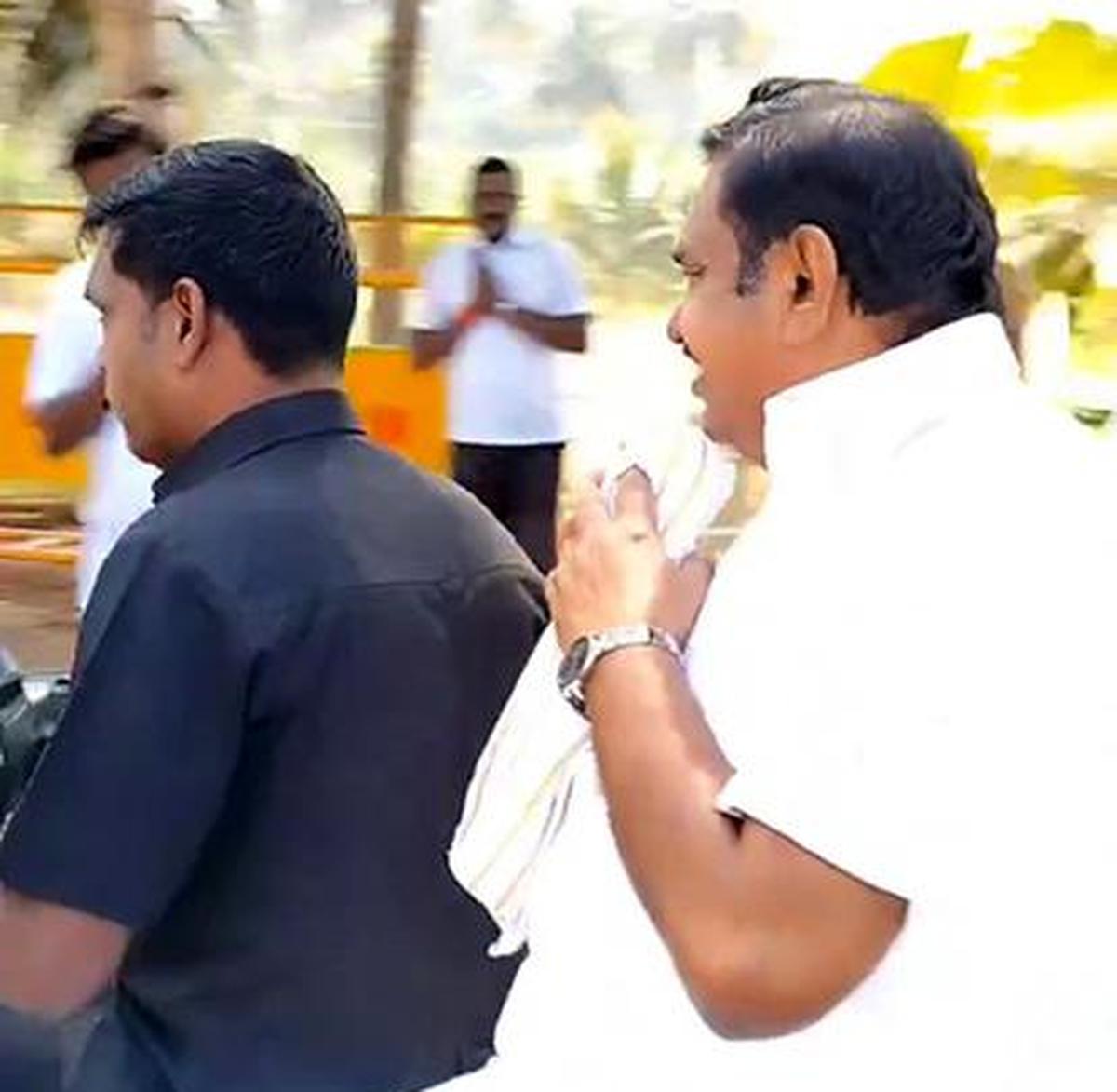 Watch | Former CM Palaniswami rides pillion to pay homage to deceased kin - The Hindu