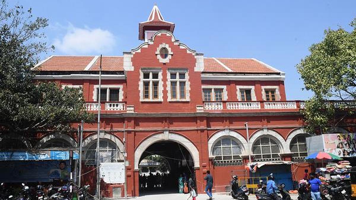 Chennai’s IOG faces short supply of surgical caps, sterile gloves - The ...