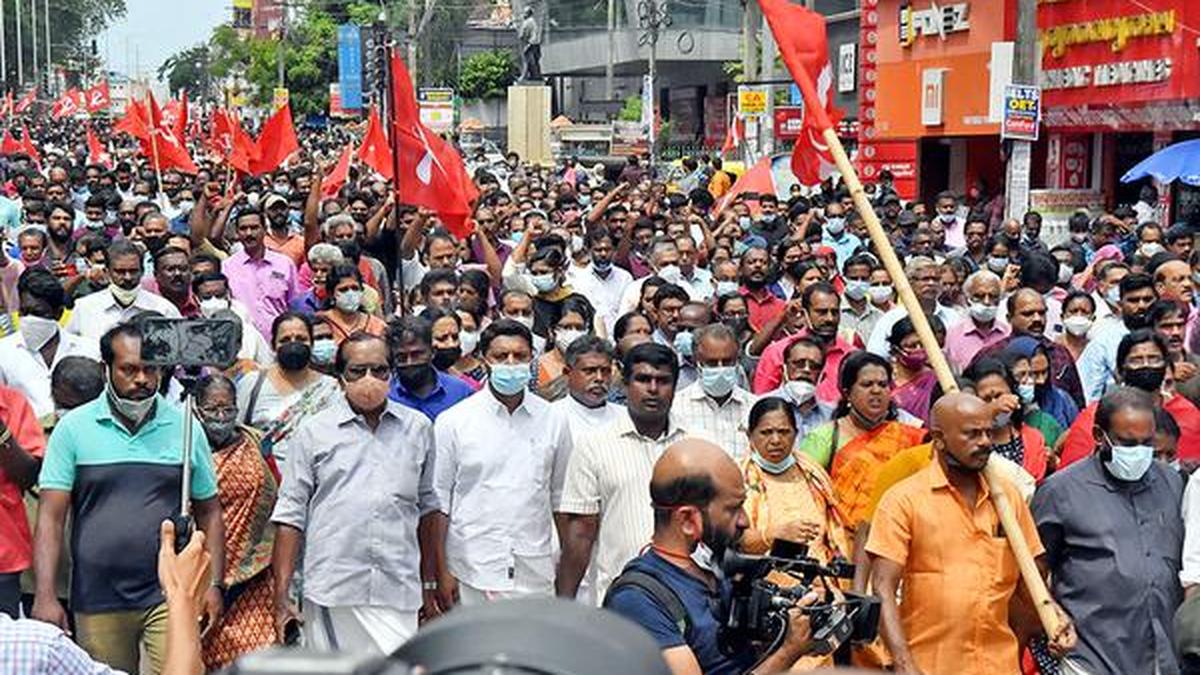 CB probes alleged role of YC workers in AKG centre attack - The Hindu